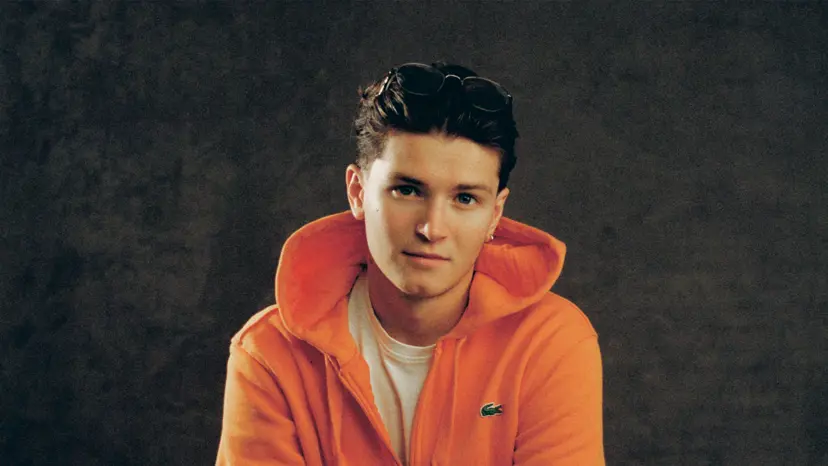 Book artist | Ari Bajgora